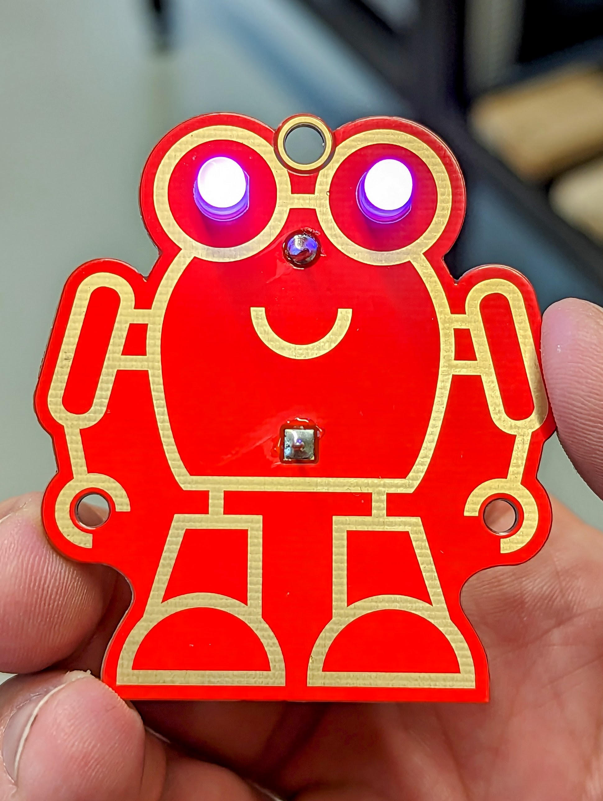 Robo Robin soldering kit - The very simple and funny red robot kit