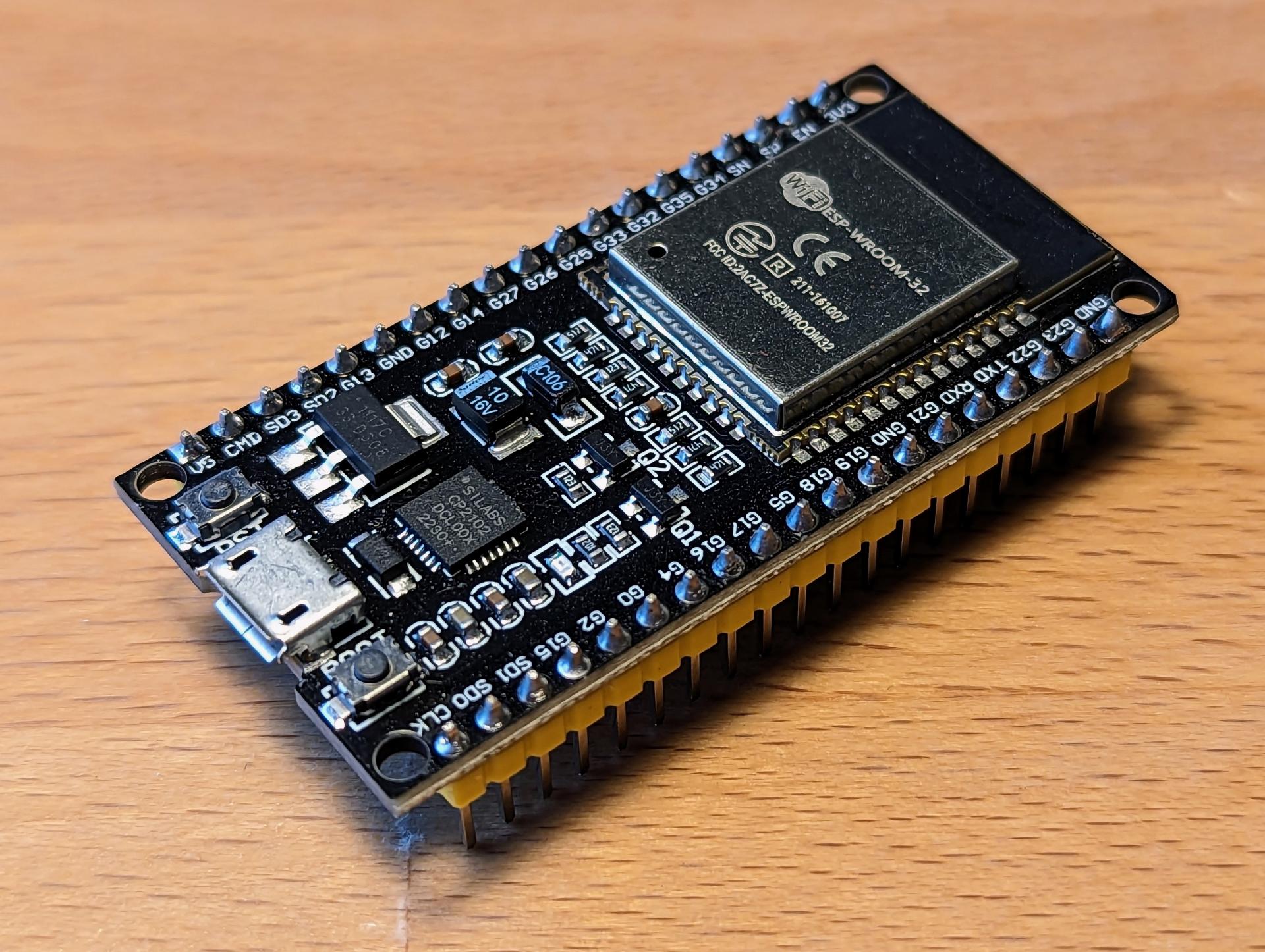 ESP32-WROOM NodeMCU Entwicklungsboard WiFi+Bluetooth Ultra-Low Power ... ESP32-WROOM NodeMCU Entwicklungsboard WiFi+Bluetooth Ultra-Low Power ...